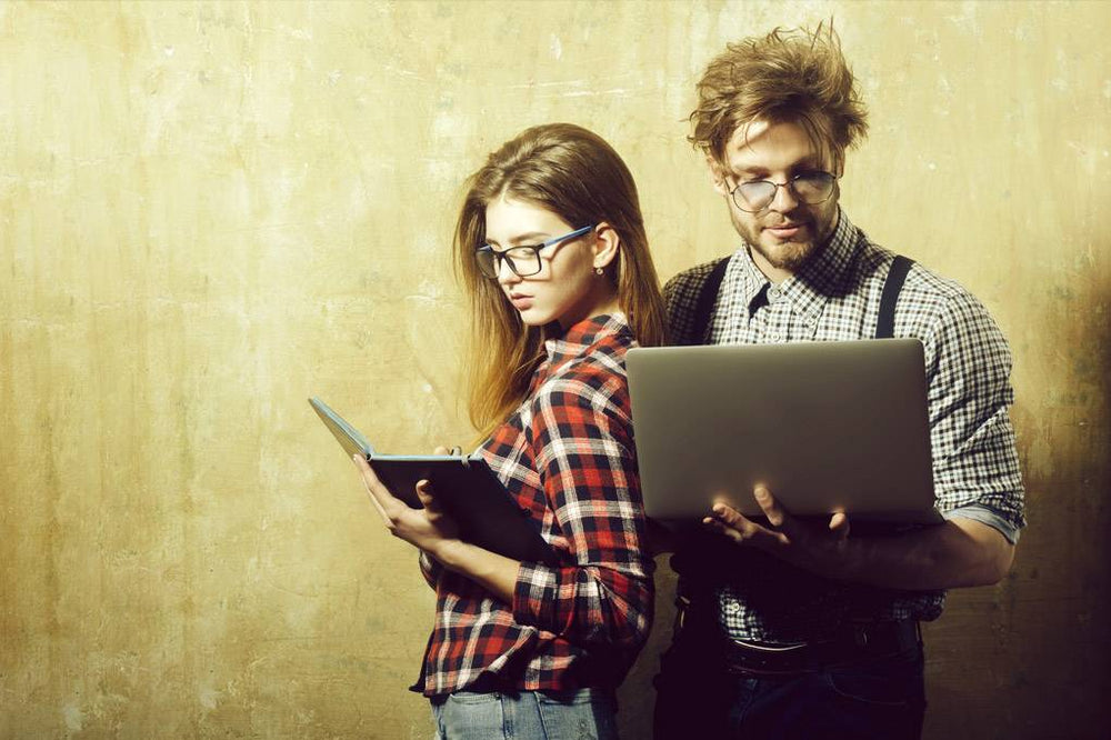 Why Everyone Is Buying Blue Light Blockers